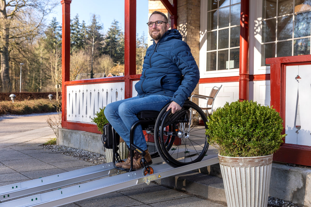 Stepless Portable Folding Telescopic Ramp